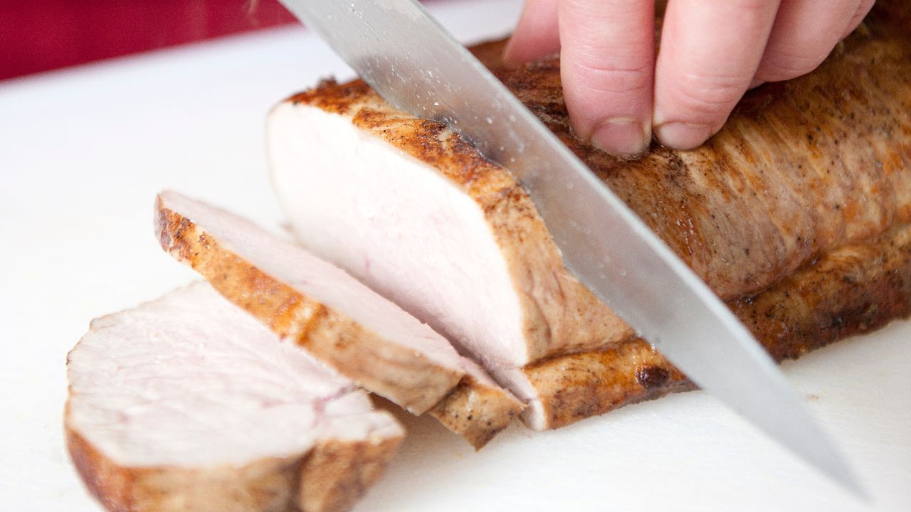 Hoe gaar ik varkensfiletgebraad in de oven? | Spar Colruyt Group